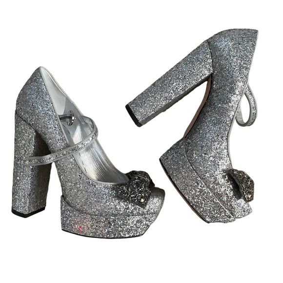 Alice + Olivia | Shoes | Alice Olivia Gizelle Silver Glitter Heels Eu ...